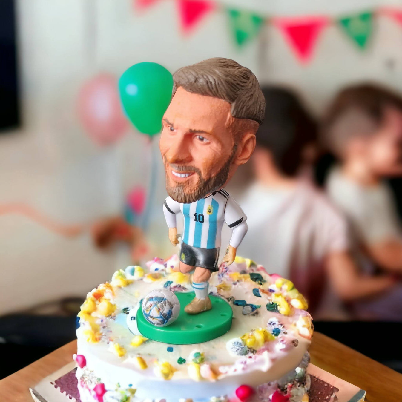 Lionel Messi Cake Topper (Argentina) - Makes a Great Gift – FootyFigurz